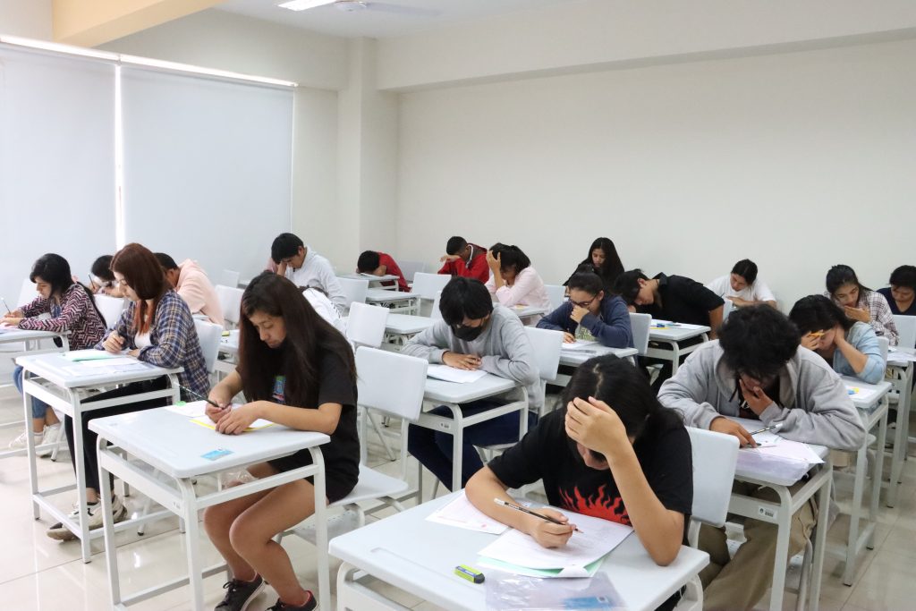 Con éxito se desarrolló examen de ingreso a la Universidad La Cantuta - Universidad Nacional de ...