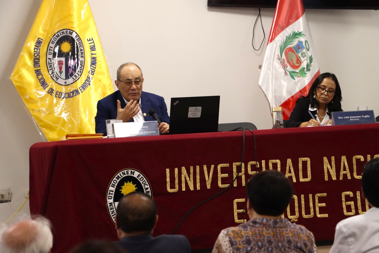 Exministro de Educación, Idel Vexler, dio una conferencia sobre tutoría ...